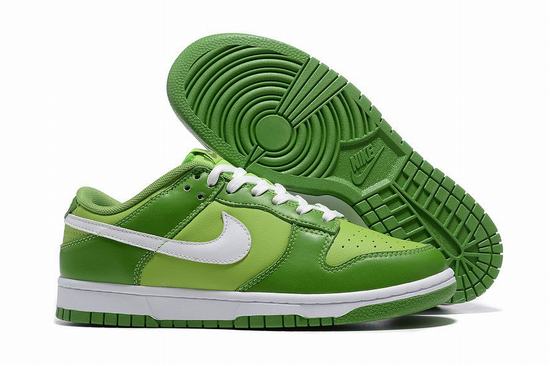 Dunk SB Low Pro Sour Apple